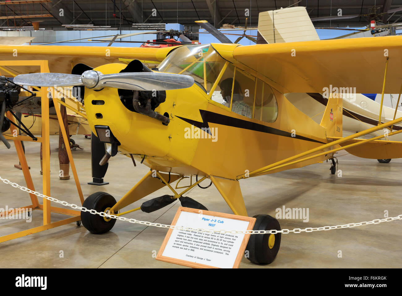 Piper j 3 cub Banque de photographies et d’images à haute résolution ...