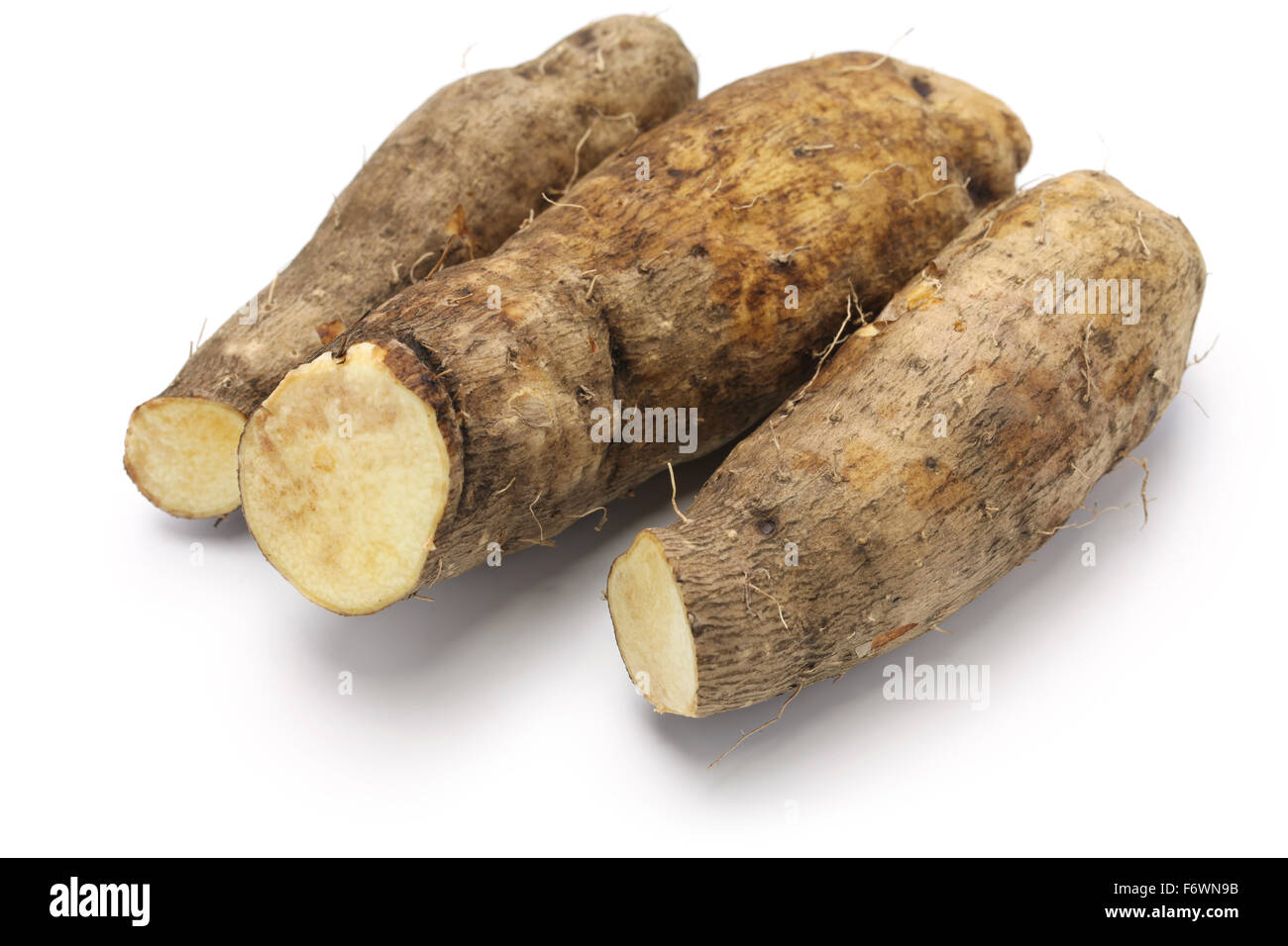 Yam isolé sur fond blanc Photo Stock - Alamy