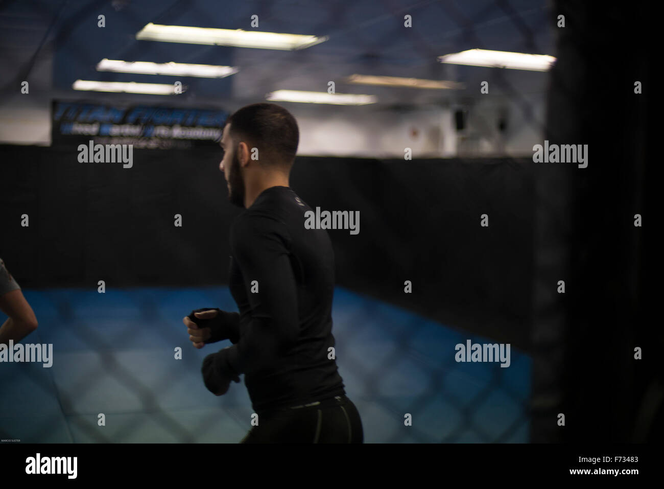 Mma combat Banque de photographies et d’images à haute résolution - Alamy