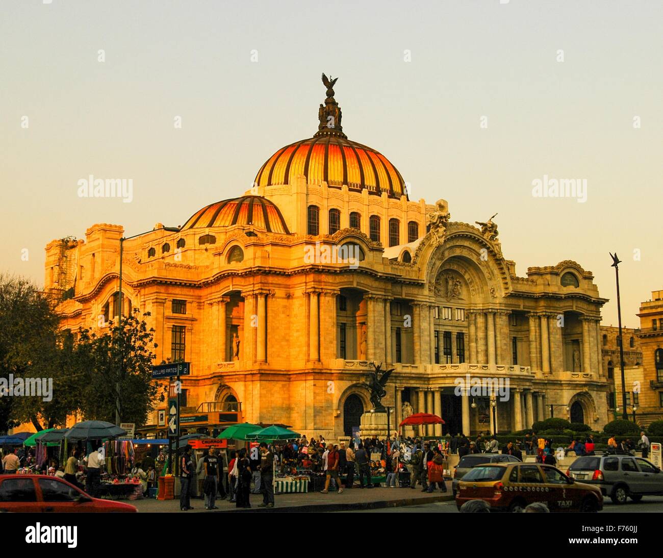 Murales de la ville de mexico palais national Banque de photographies ...