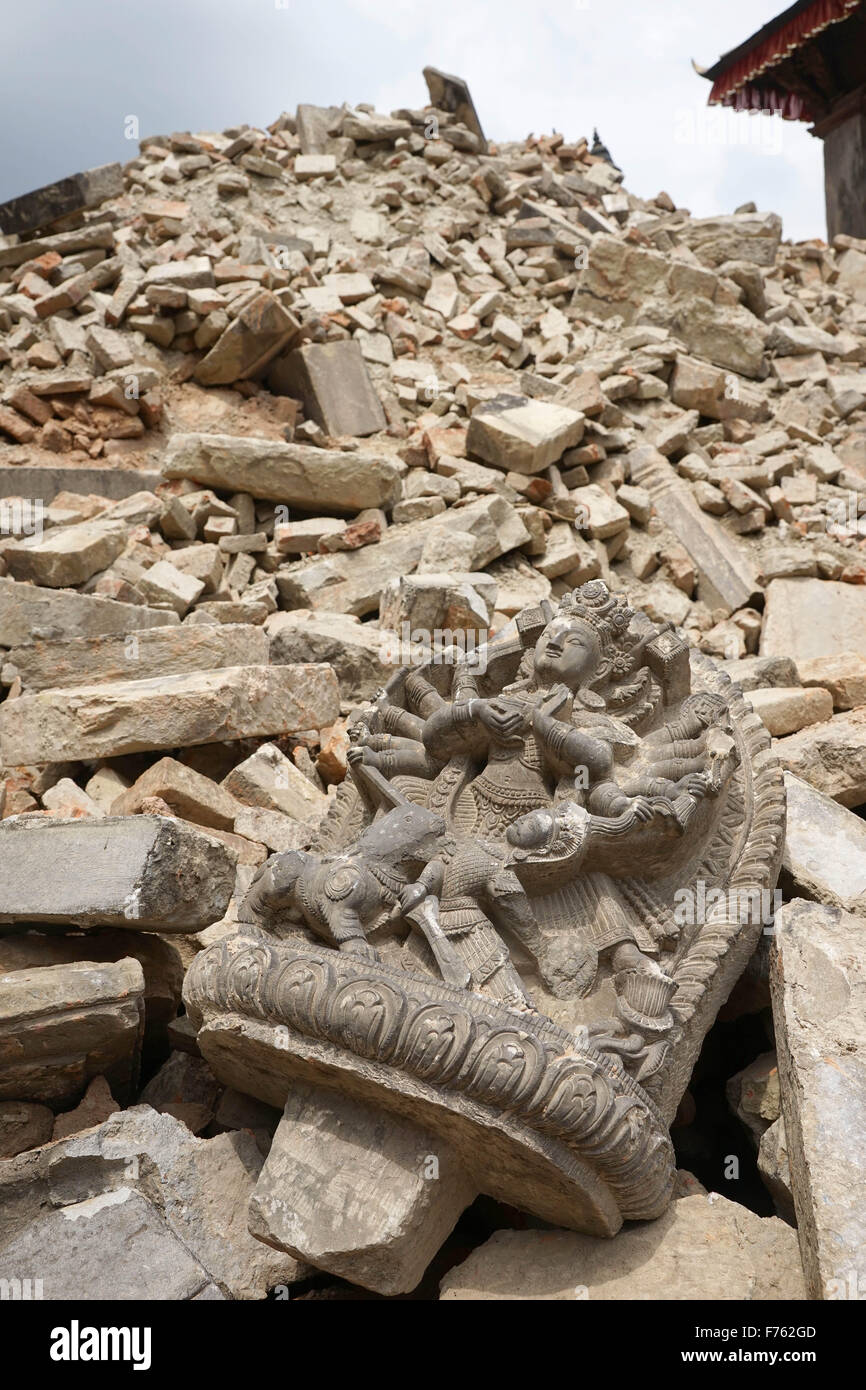 Destroyed statue hindu god temple Banque de photographies et d’images à ...