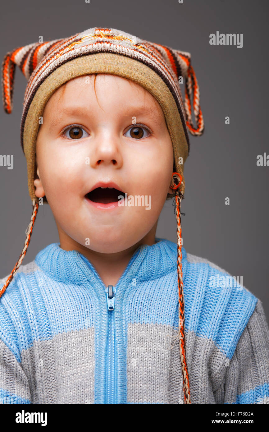 Petit garcons mignon Banque de photographies et d’images à haute ...