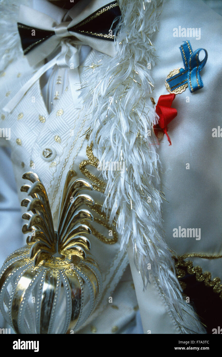 Tenue de circoncision Banque de photographies et d’images à haute ...