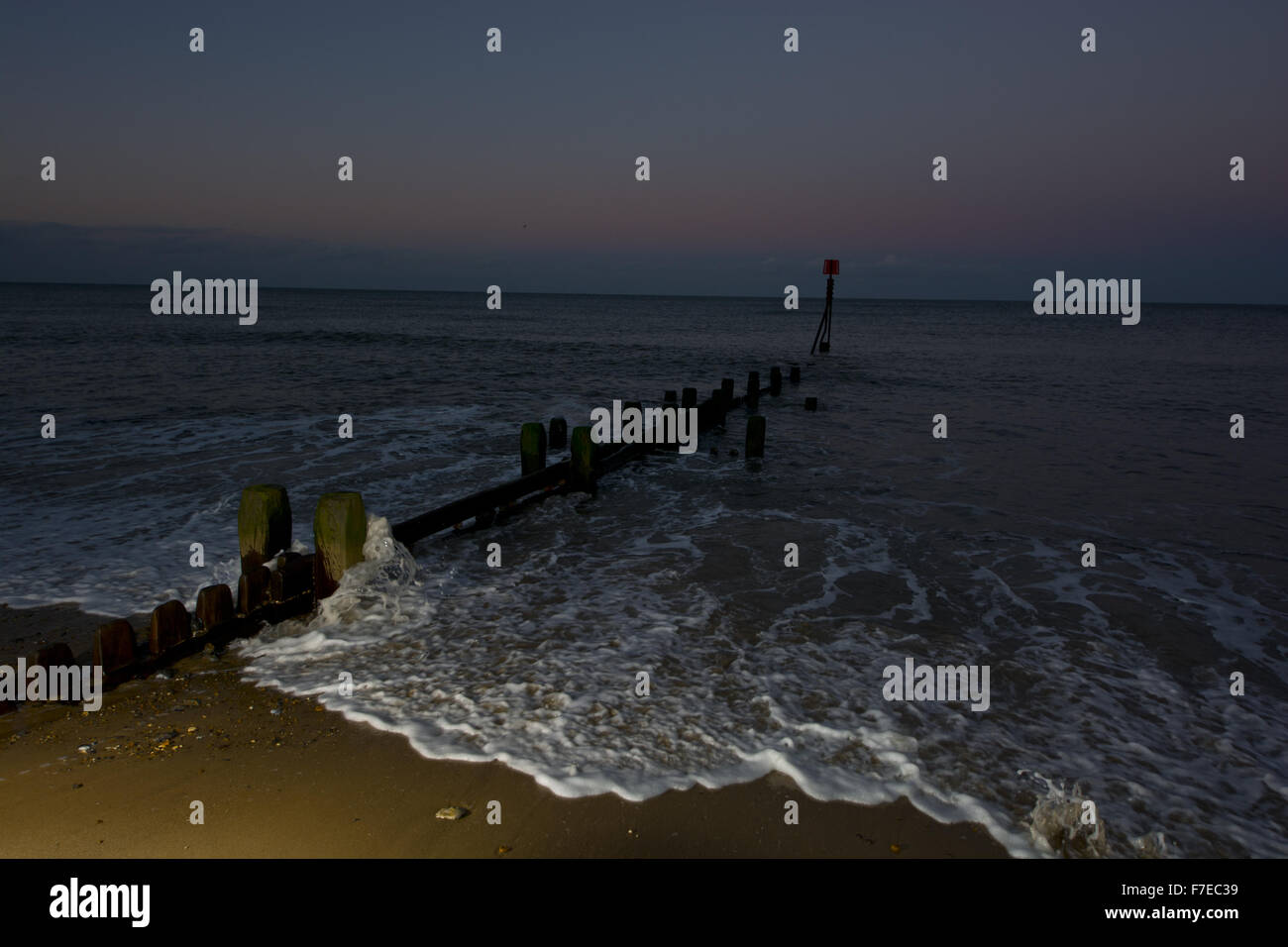 Vague plage Banque de photographies et d’images à haute résolution - Alamy