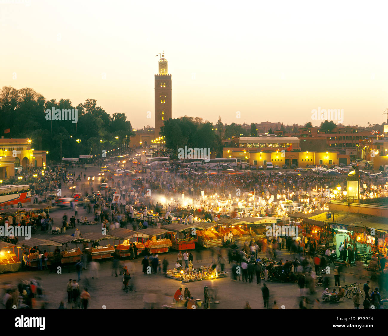 Public square Banque de photographies et d’images à haute résolution ...