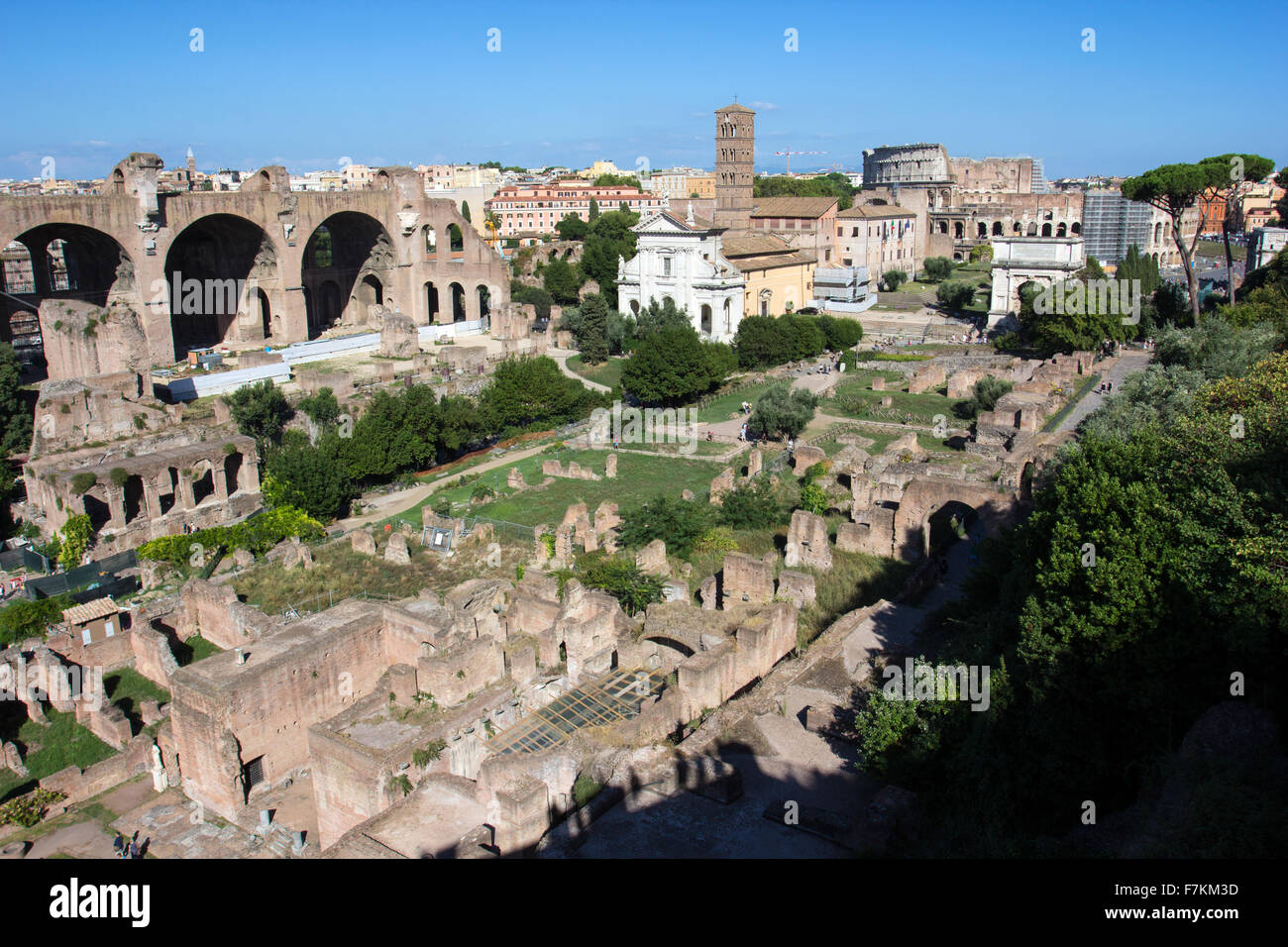 Flavian amphitheatre Banque de photographies et d’images à haute ...