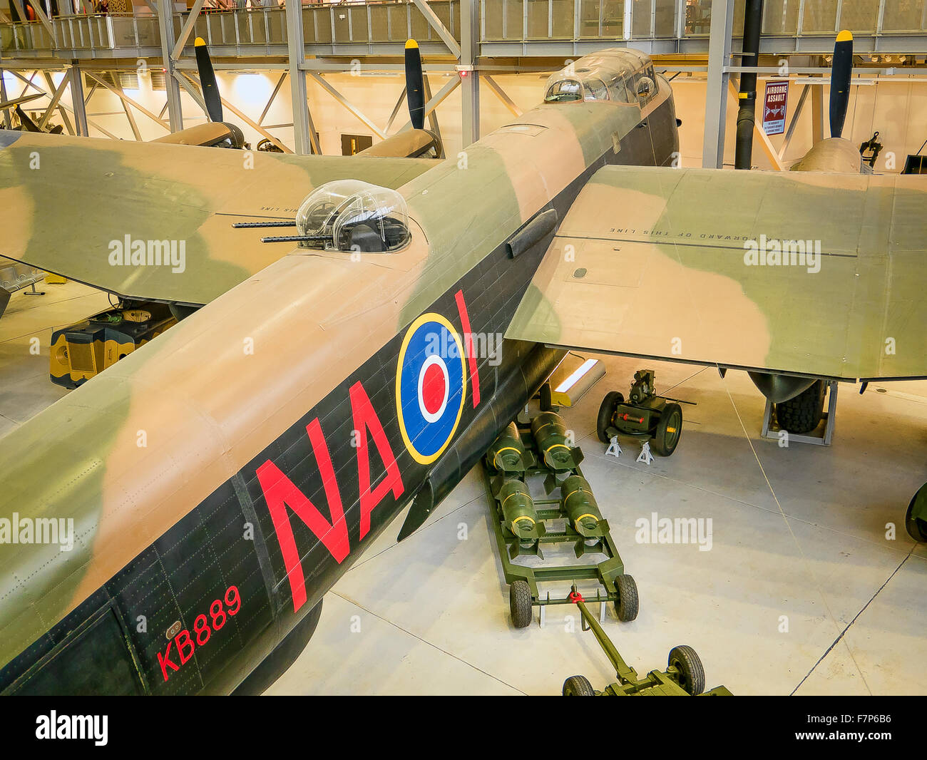 Avro Lancaster Bomber célèbre lors de la DEUXIÈME GUERRE MONDIALE à ...