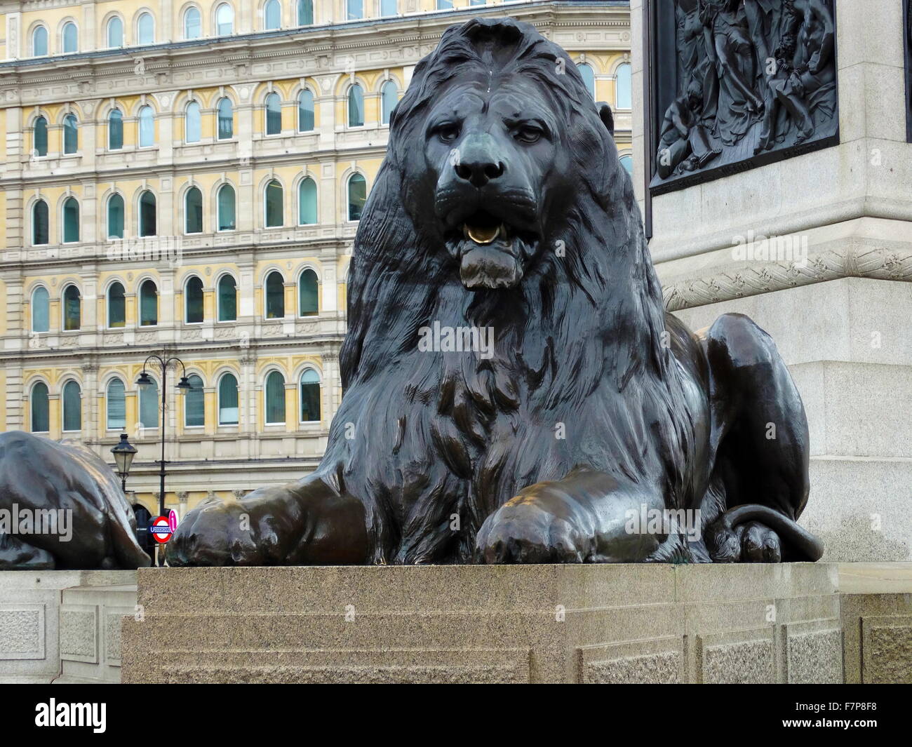 Statue de lion londres Banque de photographies et d’images à haute ...