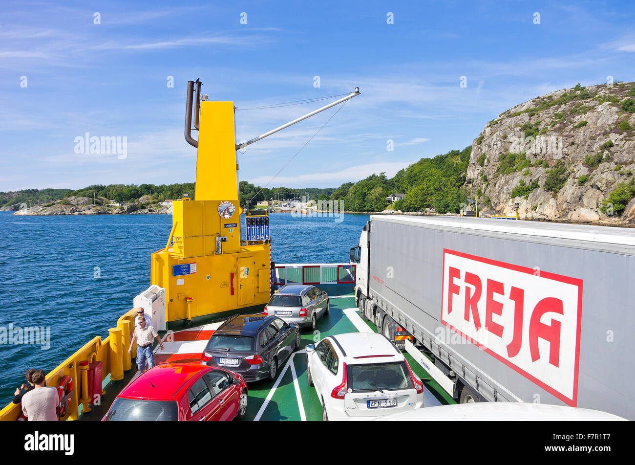 Camions sur un ferry Banque de photographies et d’images à haute ...