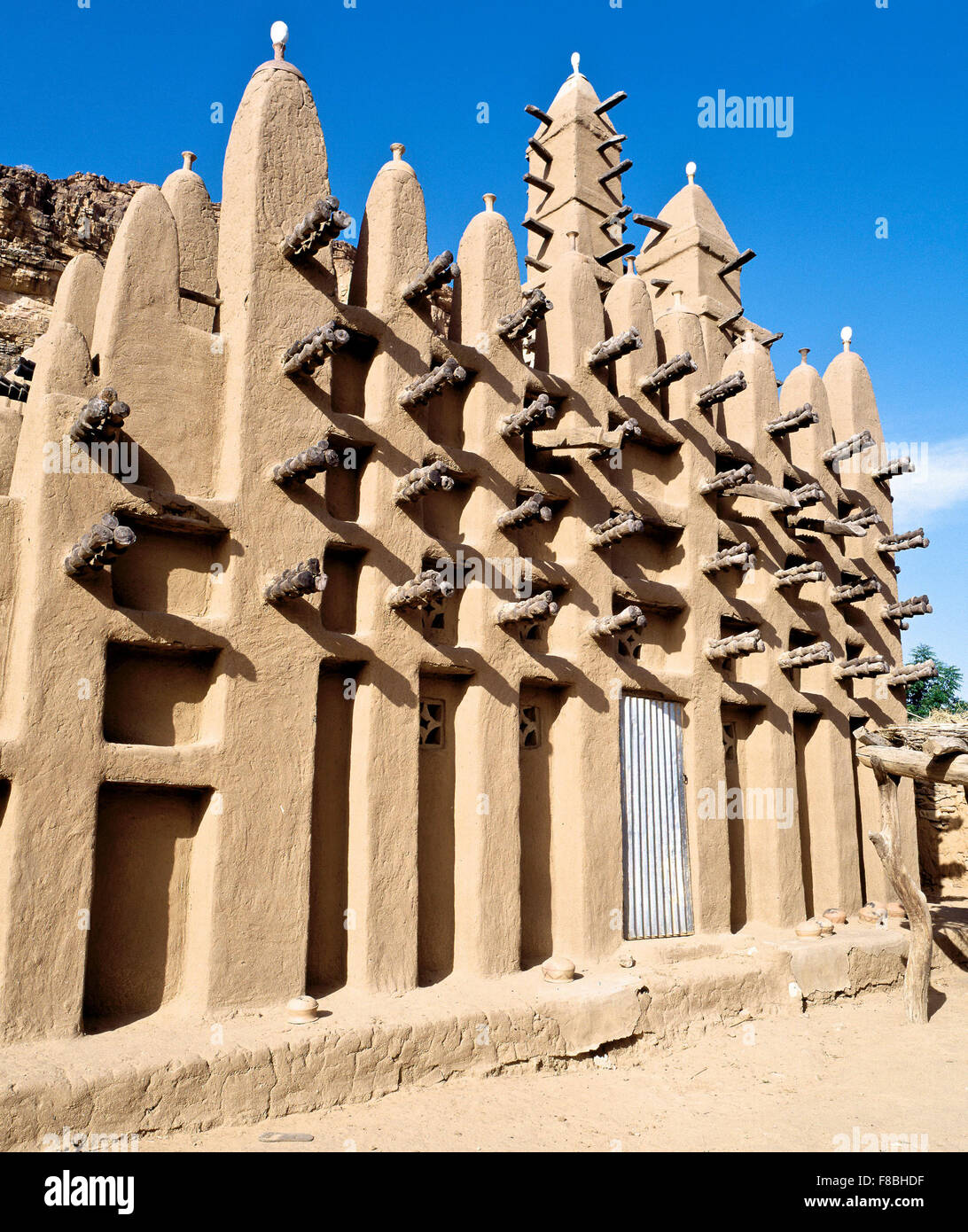 Mosque dogon village mali Banque de photographies et d’images à haute ...