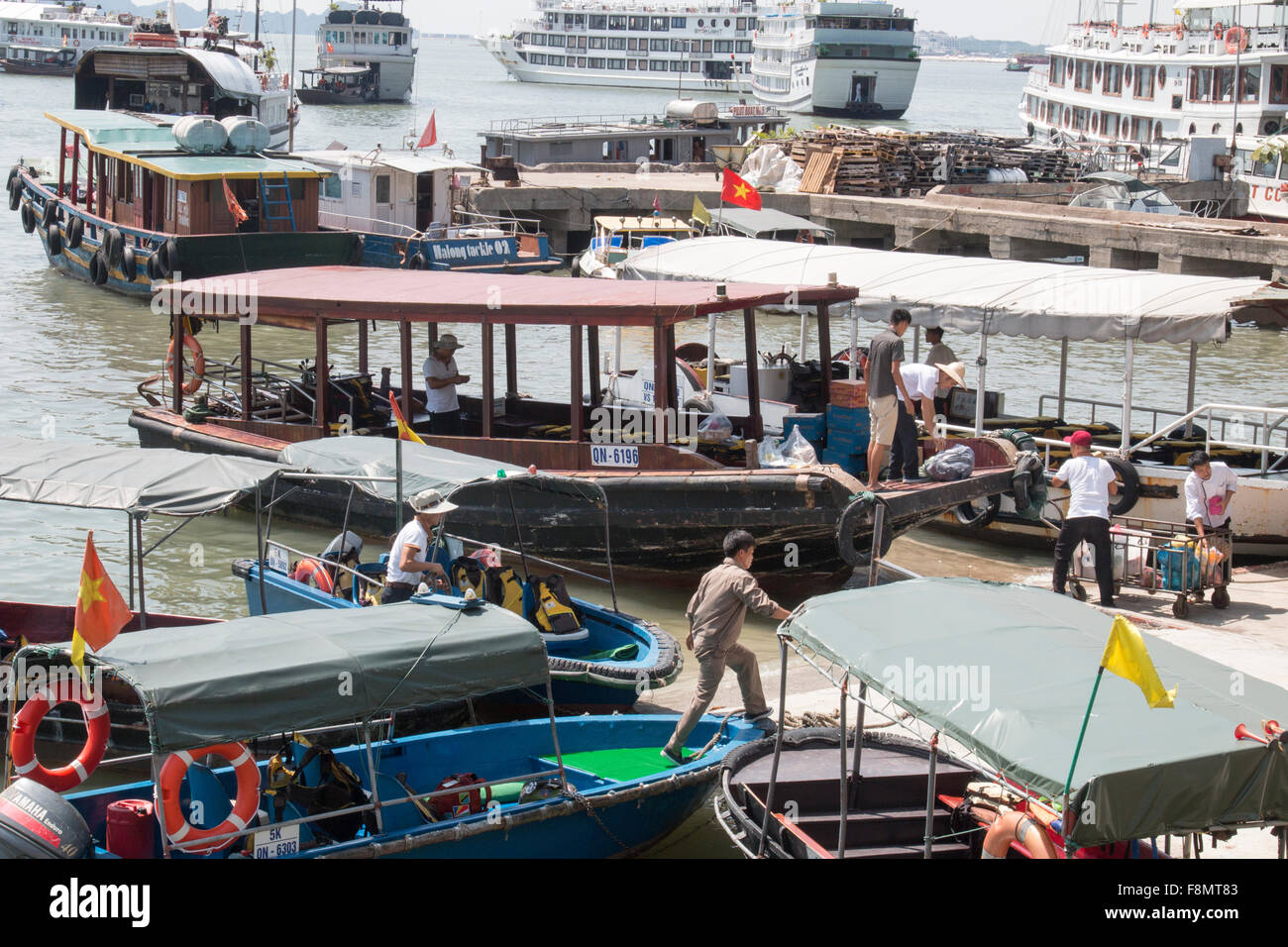 Hon gai Banque de photographies et d’images à haute résolution - Alamy