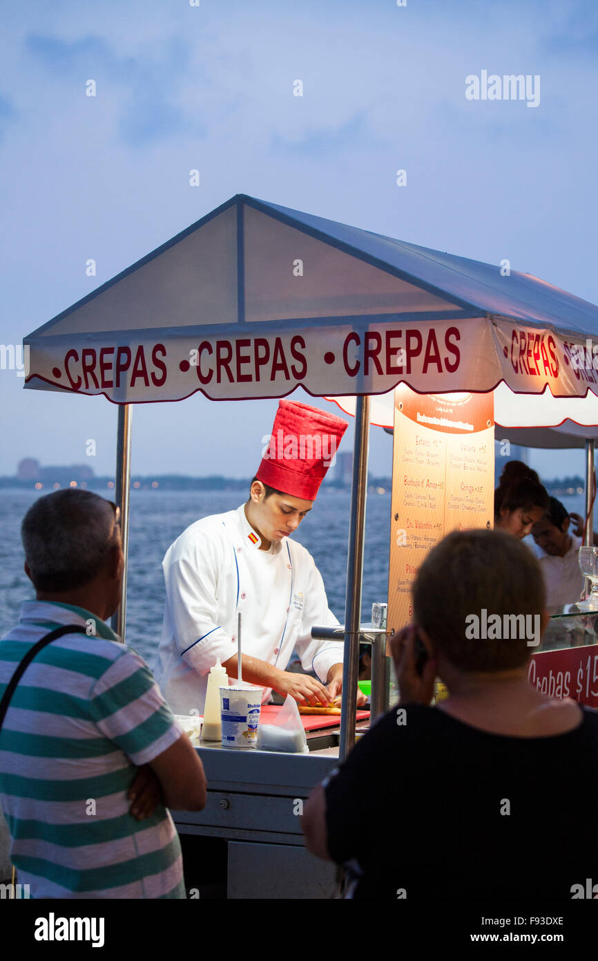 Crepes stand Banque de photographies et d’images à haute résolution - Alamy
