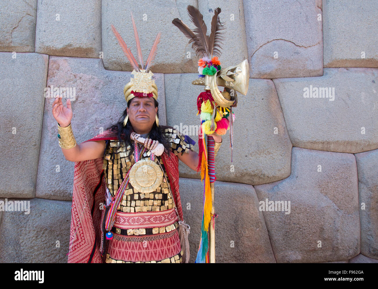 Costume inca traditionnel Banque de photographies et d’images à haute ...