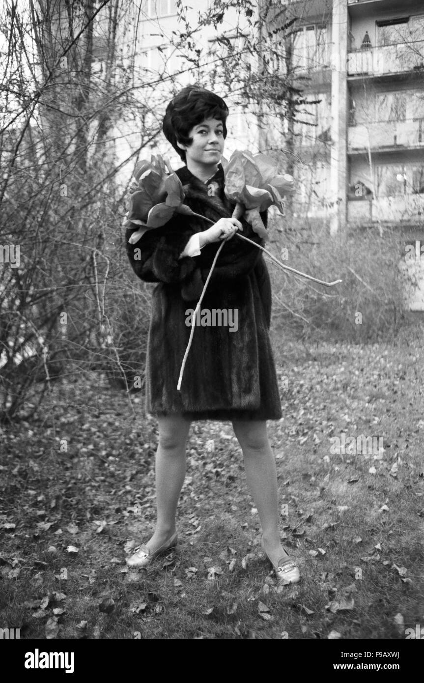 Deutsche Schauspielerin Dagmar Hank, Deutschland 1960 er Jahre. L ...