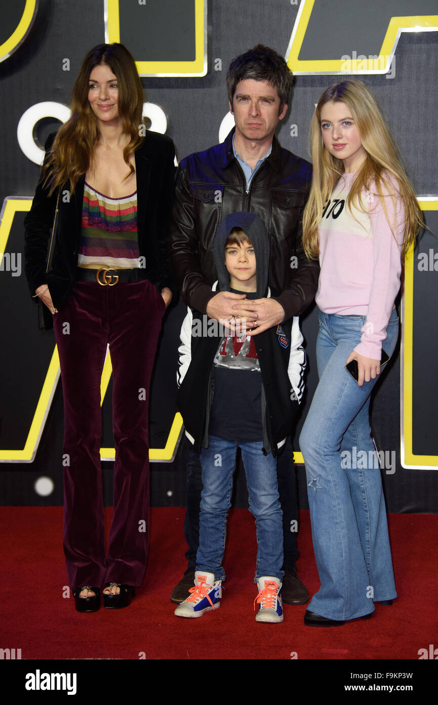 Sara Macdonald, Noel Gallagher, Anais Gallagher et Donovan Gallagher à ...