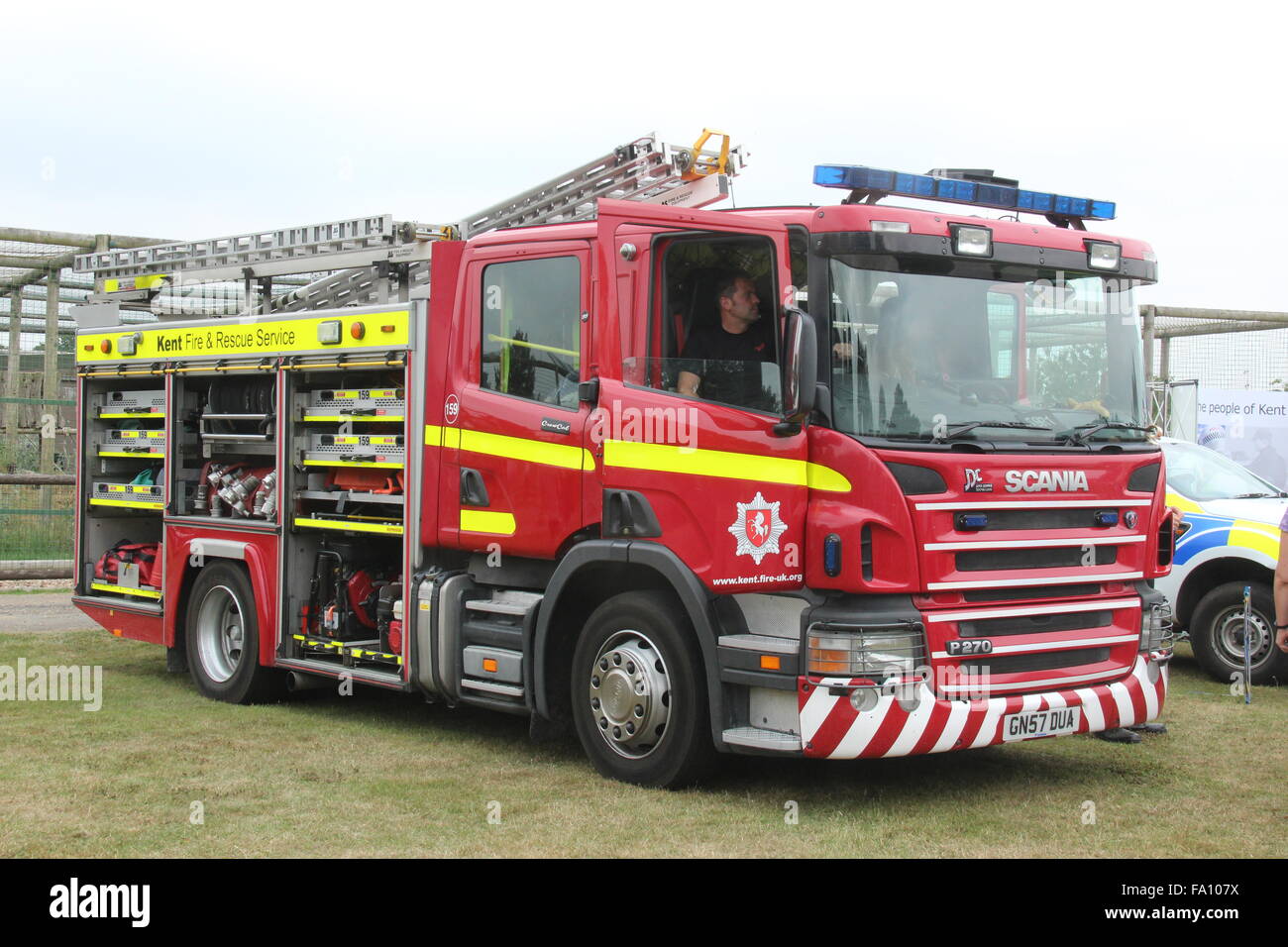 Camion de pompiers scania Banque de photographies et d’images à haute ...