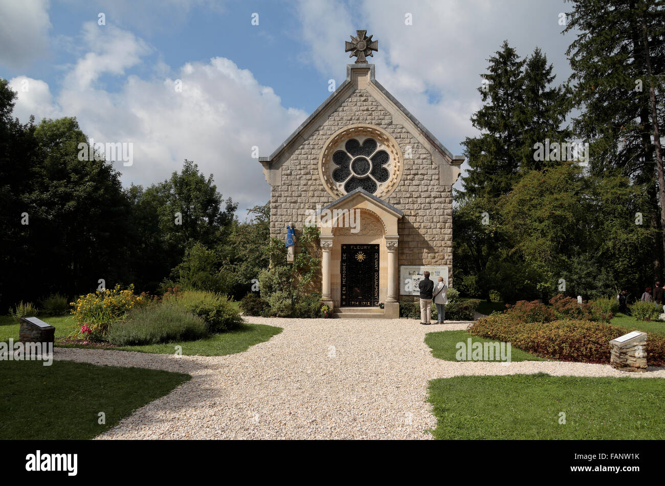 La chapelle dédiée à Notre Dame de l'Europe, une partie des vestiges du ...