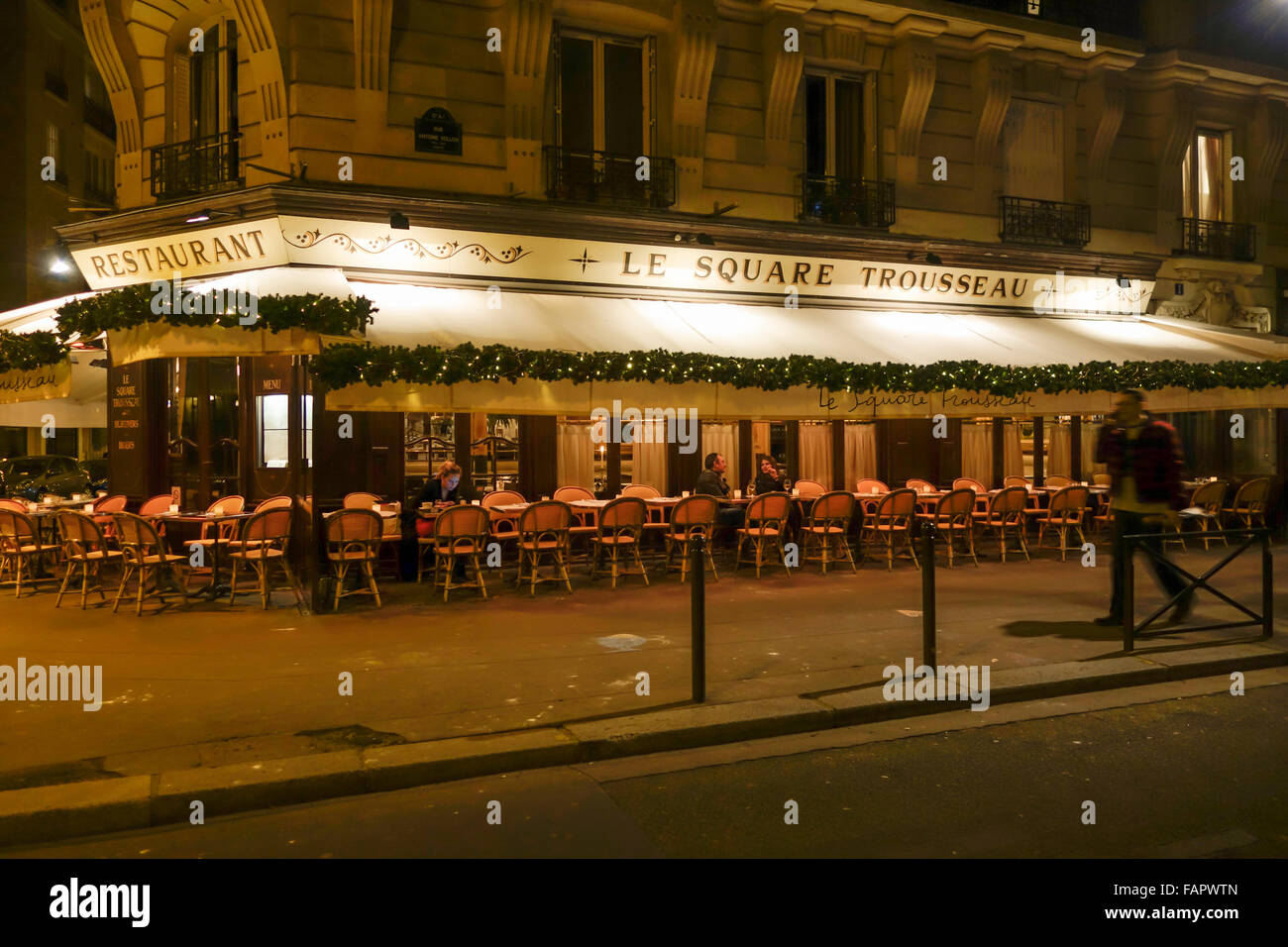 French cafe paris bistro restaurant Banque de photographies et d’images ...