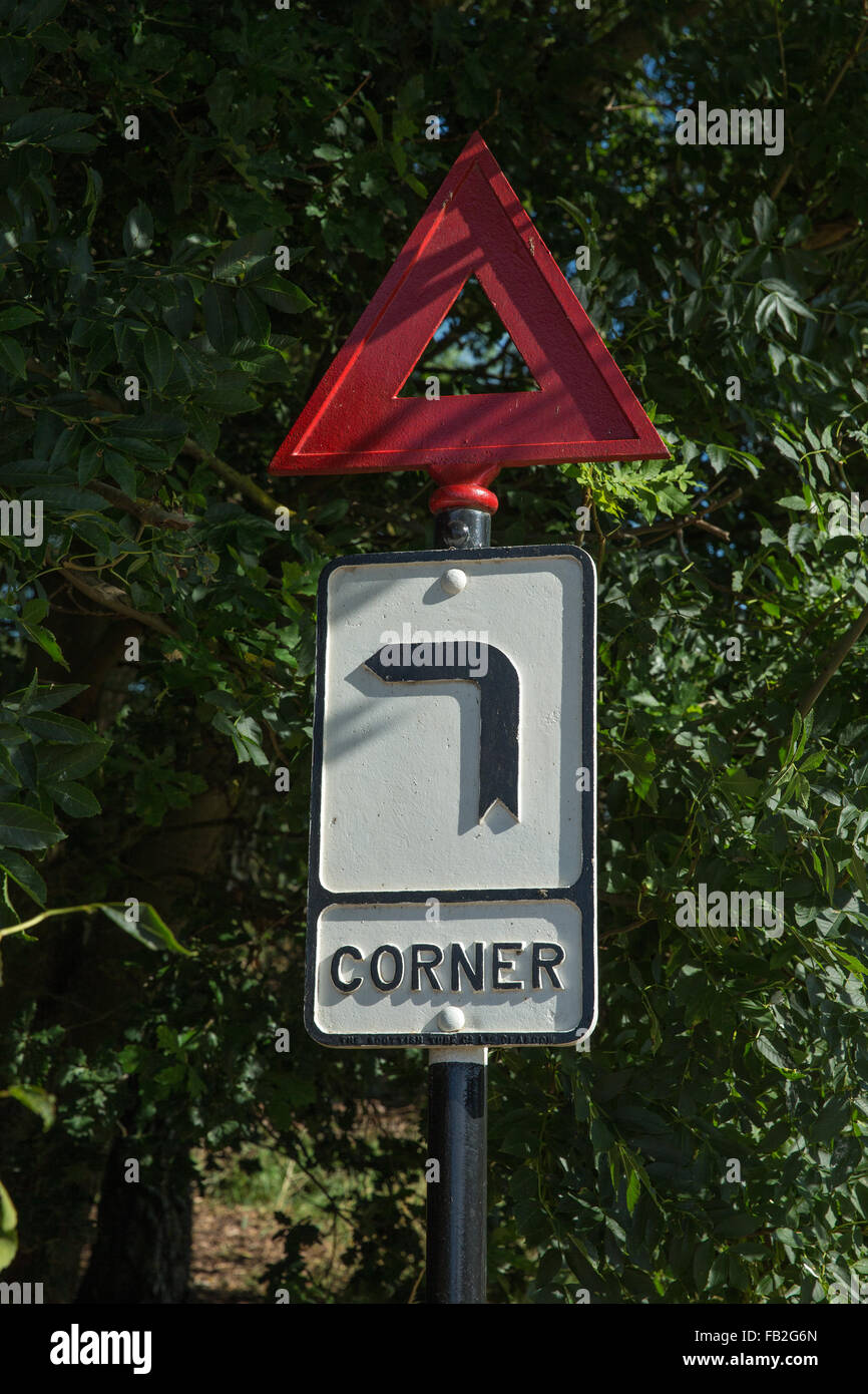 Old British corner road sign Photo Stock - Alamy