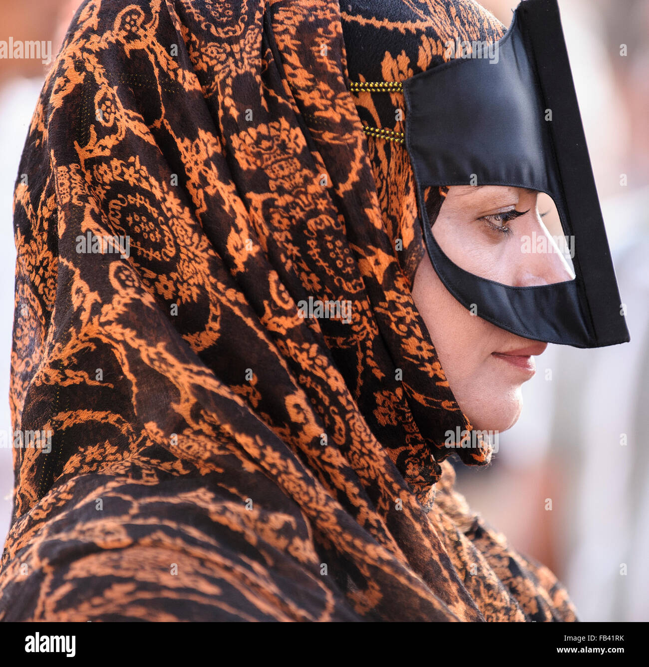 Omani woman Banque de photographies et d’images à haute résolution - Alamy