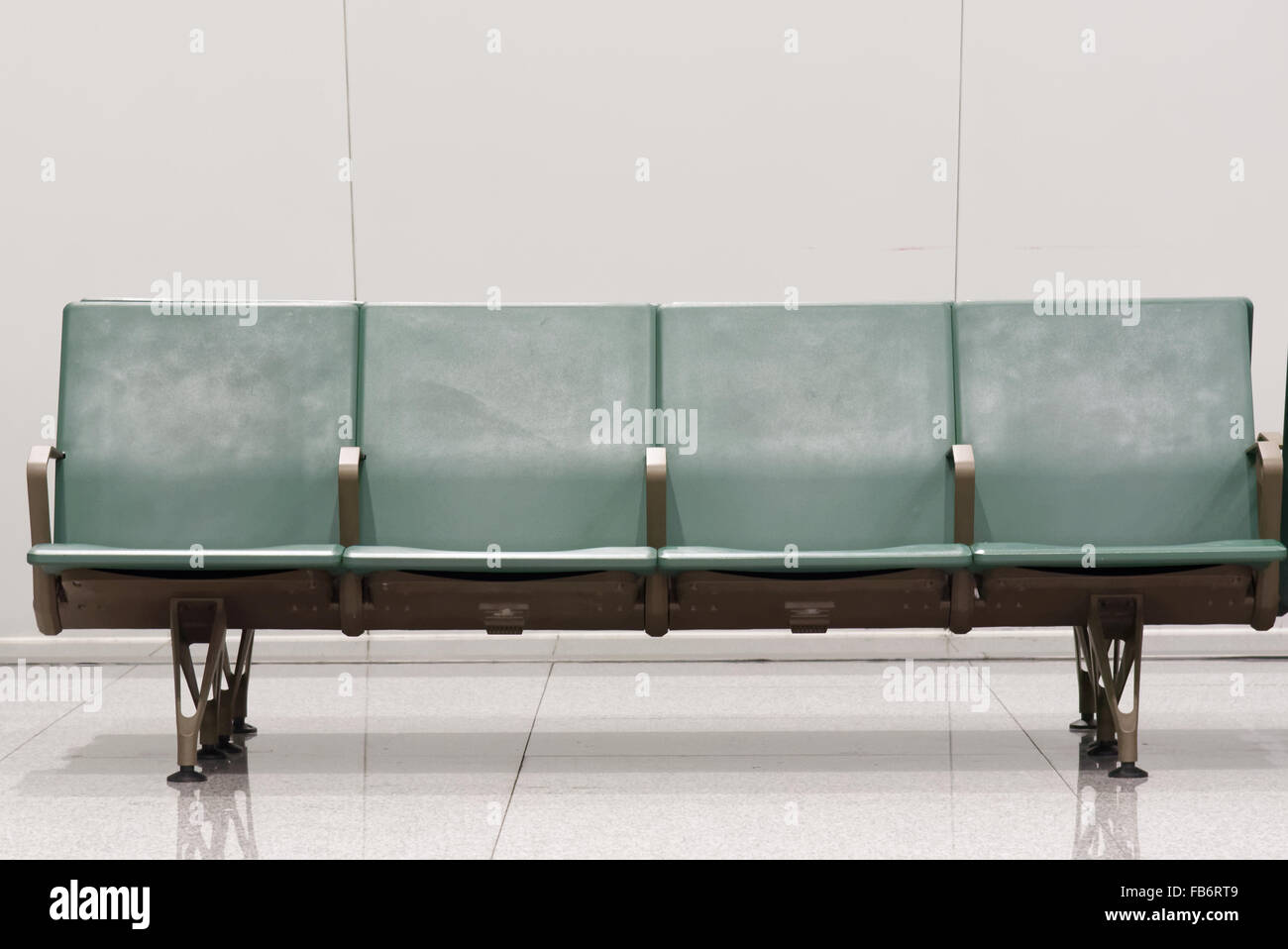 Seated bench public Banque de photographies et d’images à haute ...