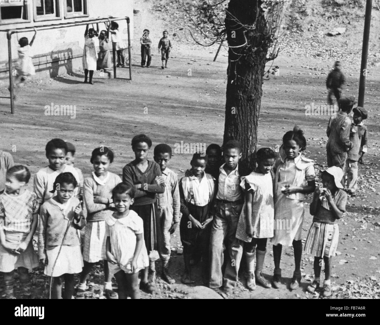 élèves enfants noir et blanc Banque de photographies et d’images à ...