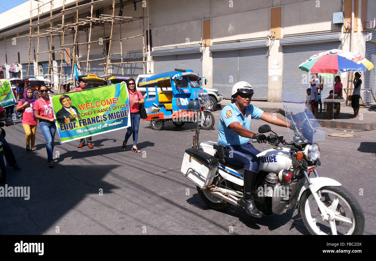 Philippines Leyte Ormoc city Street scene pas longtemps après le typhon Yolanda a dévasté l'île ...