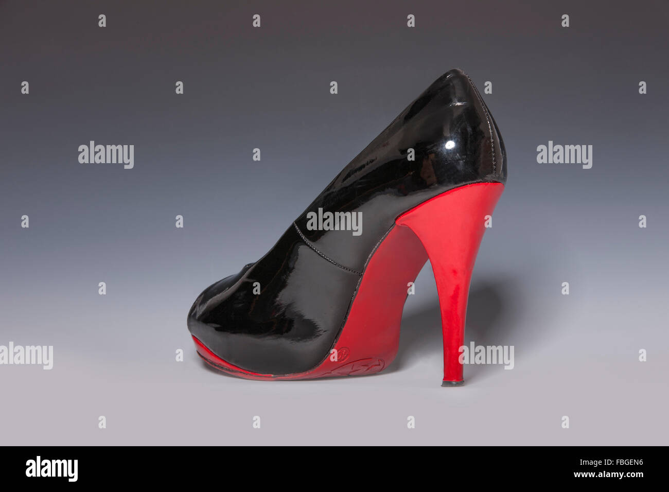 Stiletto rouge Banque de photographies et d’images à haute résolution ...