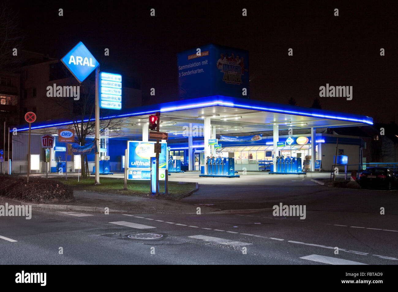 Gas station aral Banque de photographies et d’images à haute résolution ...