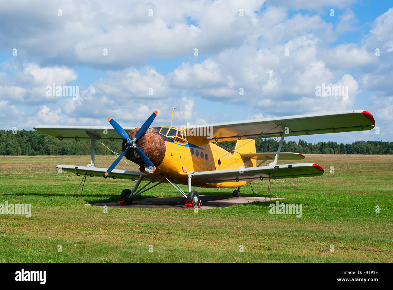 Cockpit antonov an 2 biplane Banque de photographies et d’images à ...