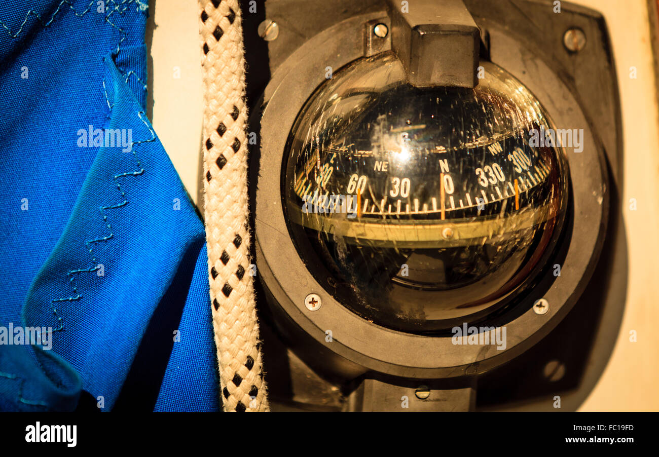 Compas marin Banque de photographies et d’images à haute résolution - Alamy