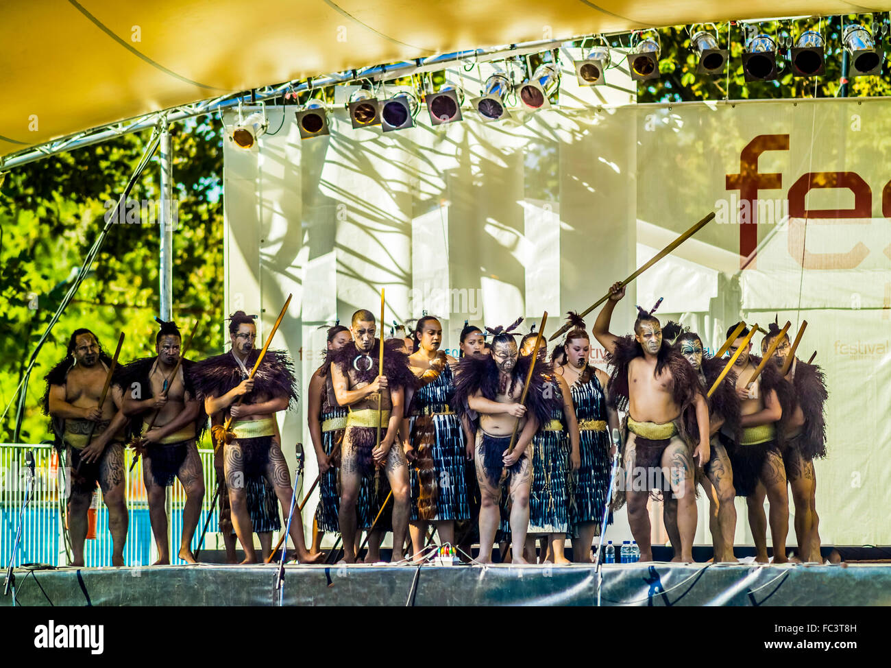 Haka maori ancestral war cry Banque de photographies et d’images à ...