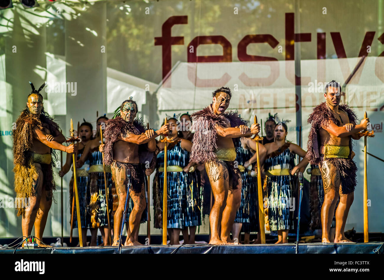 Danse de guerre maori Banque de photographies et d’images à haute ...