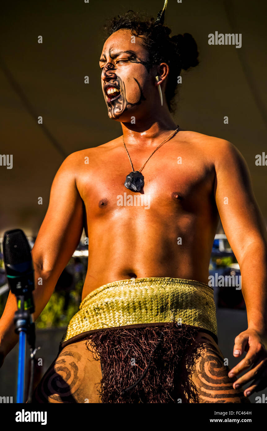 Haka maori ancestral war cry Banque de photographies et d’images à ...