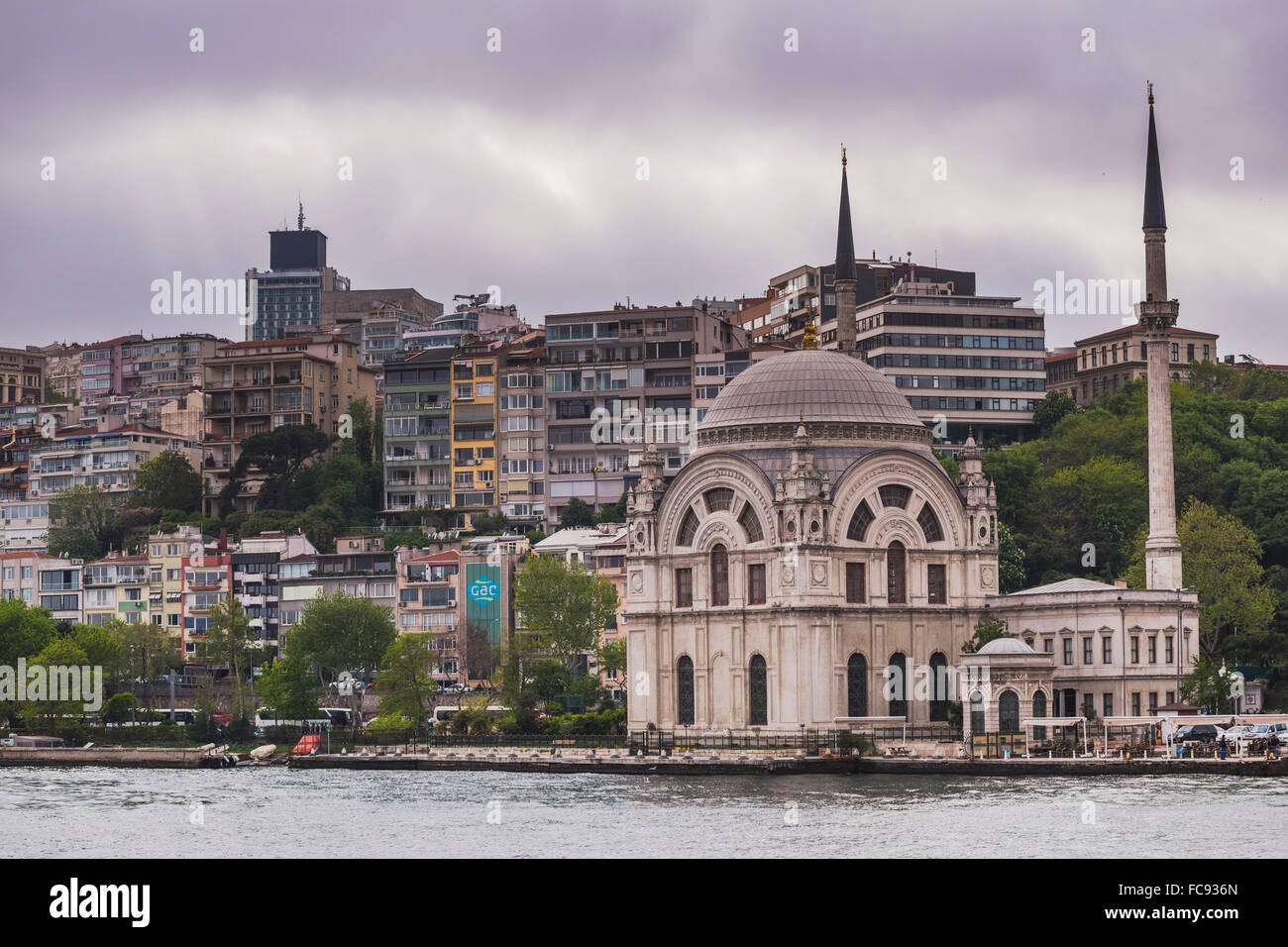 Mosquée sur le bosphore Banque de photographies et d’images à haute ...