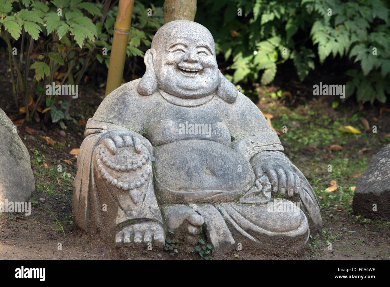 Bouddha qui rit Banque de photographies et d’images à haute résolution ...