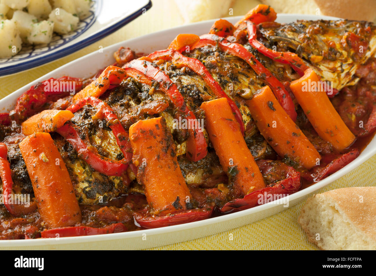 Moroccan fish dish Banque de photographies et d’images à haute ...
