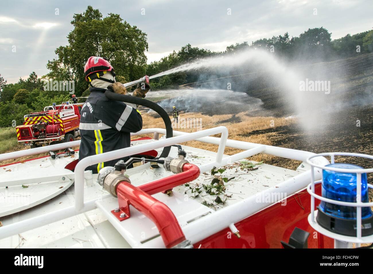 Forest firefighting truck Banque de photographies et d’images à haute ...