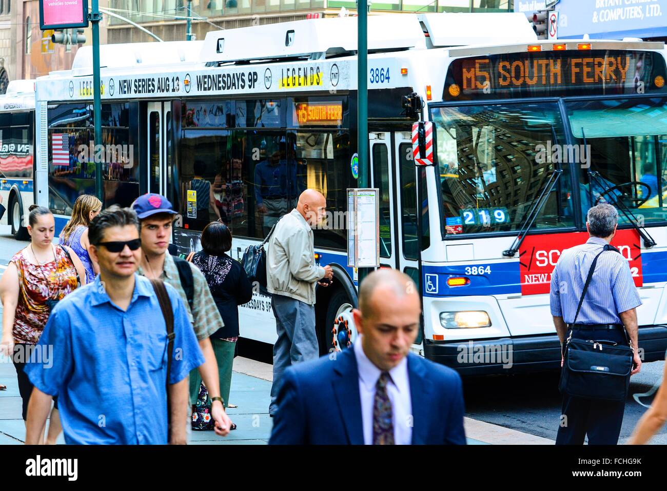 New york city public transportation m3 mta bus Banque de photographies ...