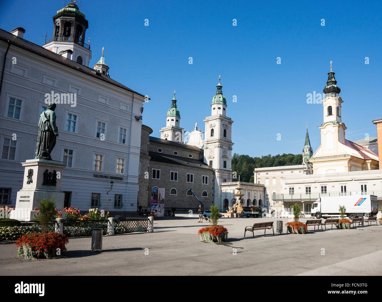 Salzburg monument mozart mozartplatz Banque de photographies et d ...