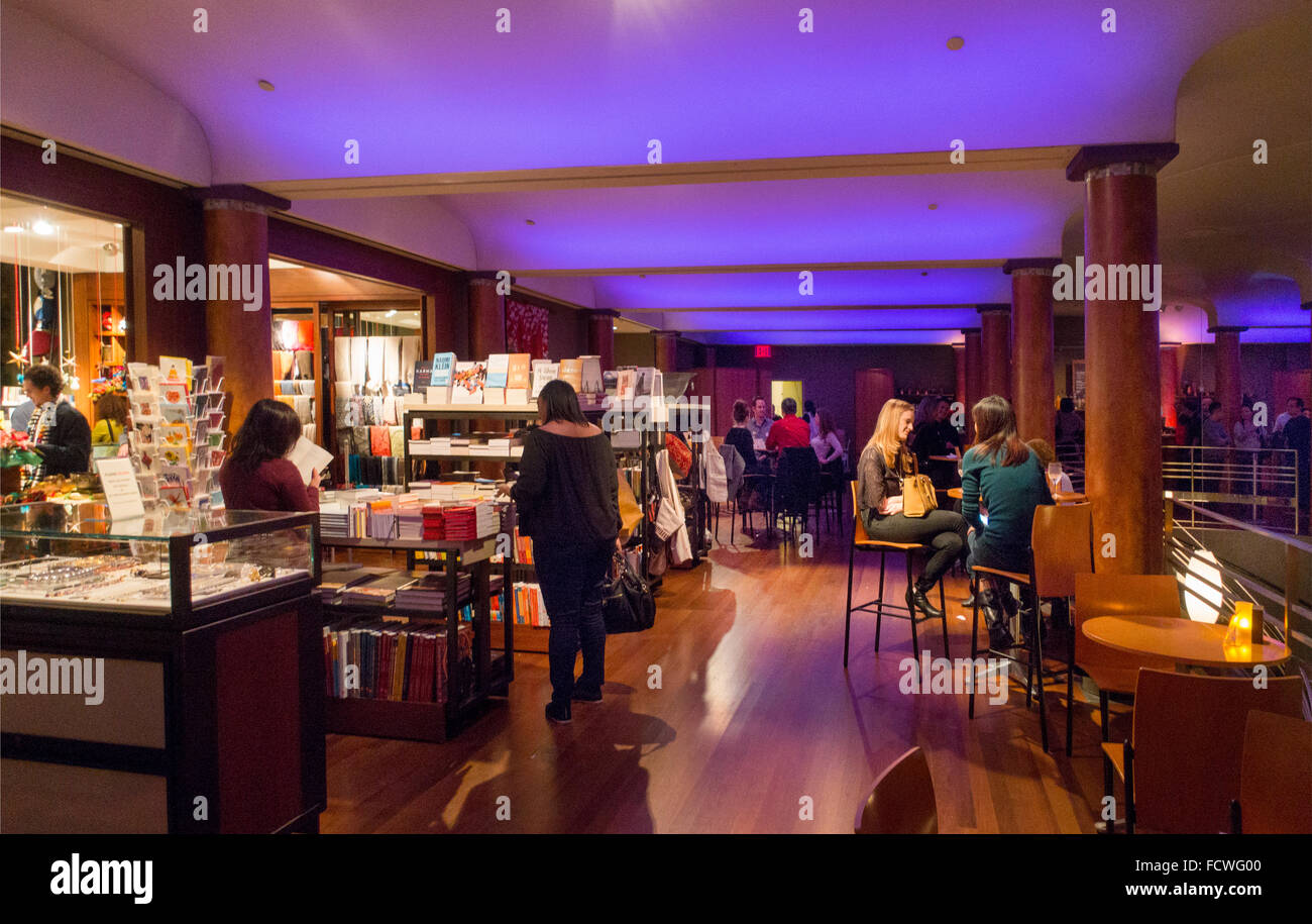 Rubin museum of art Banque de photographies et d’images à haute ...