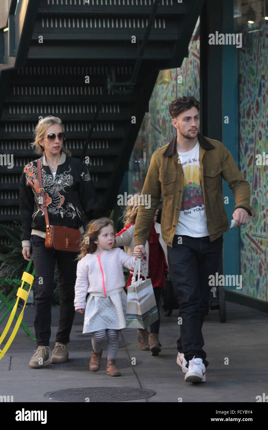 Aaron Taylor-Johnson Sam et prendre leur fille Wylda Rae Romy Hero et ...