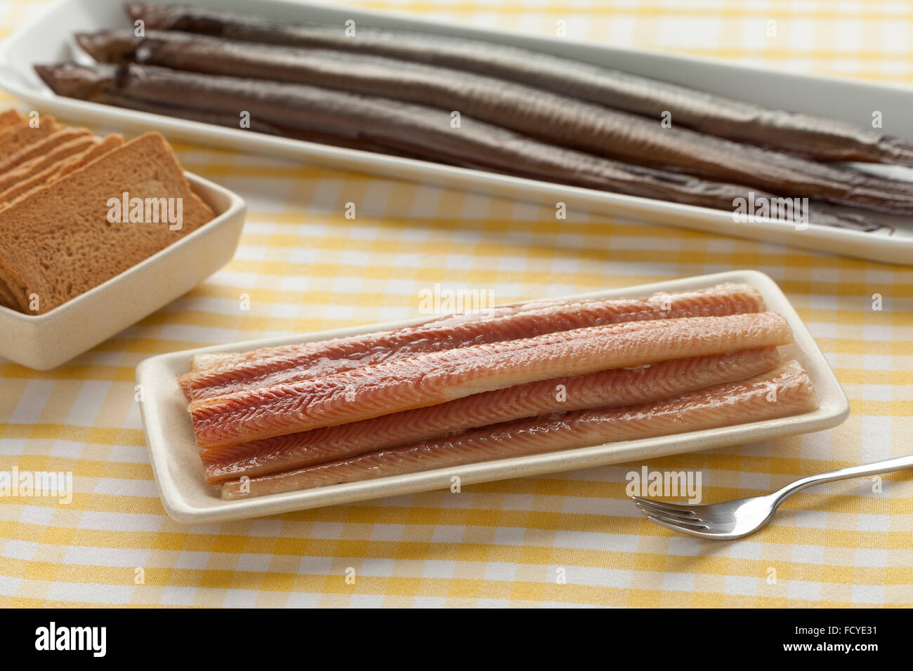 Plat d'anguille Banque de photographies et d’images à haute résolution ...