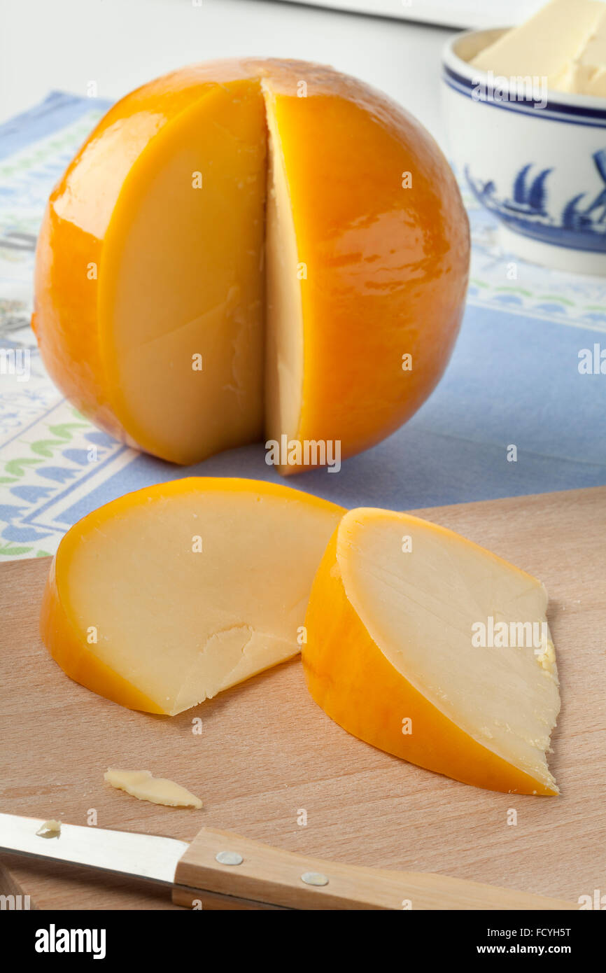 Fromage rond Banque de photographies et d’images à haute résolution - Alamy