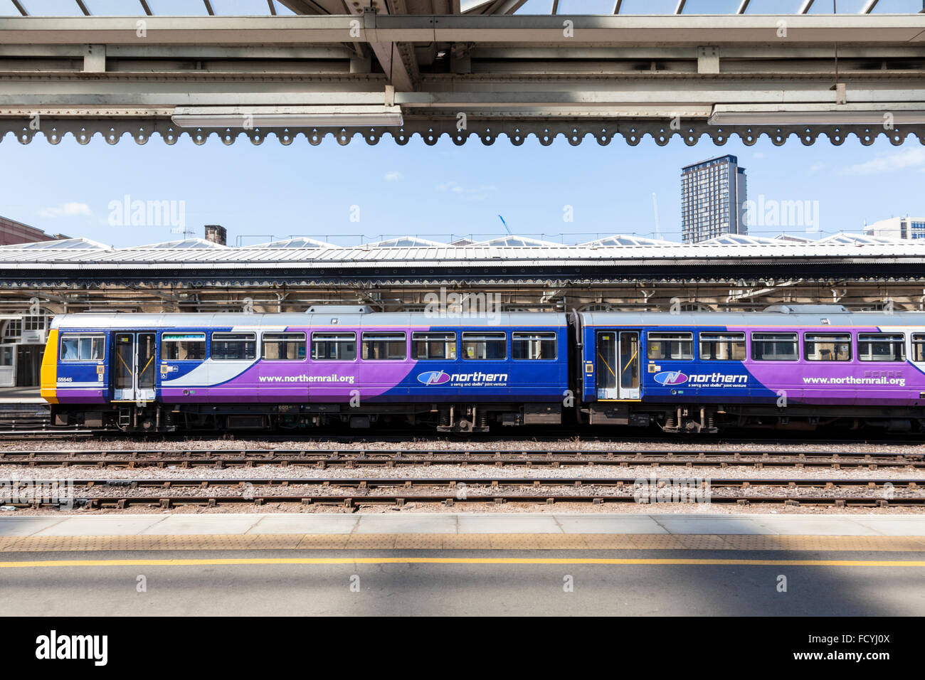 Trains du nord dmu Banque de photographies et d’images à haute ...