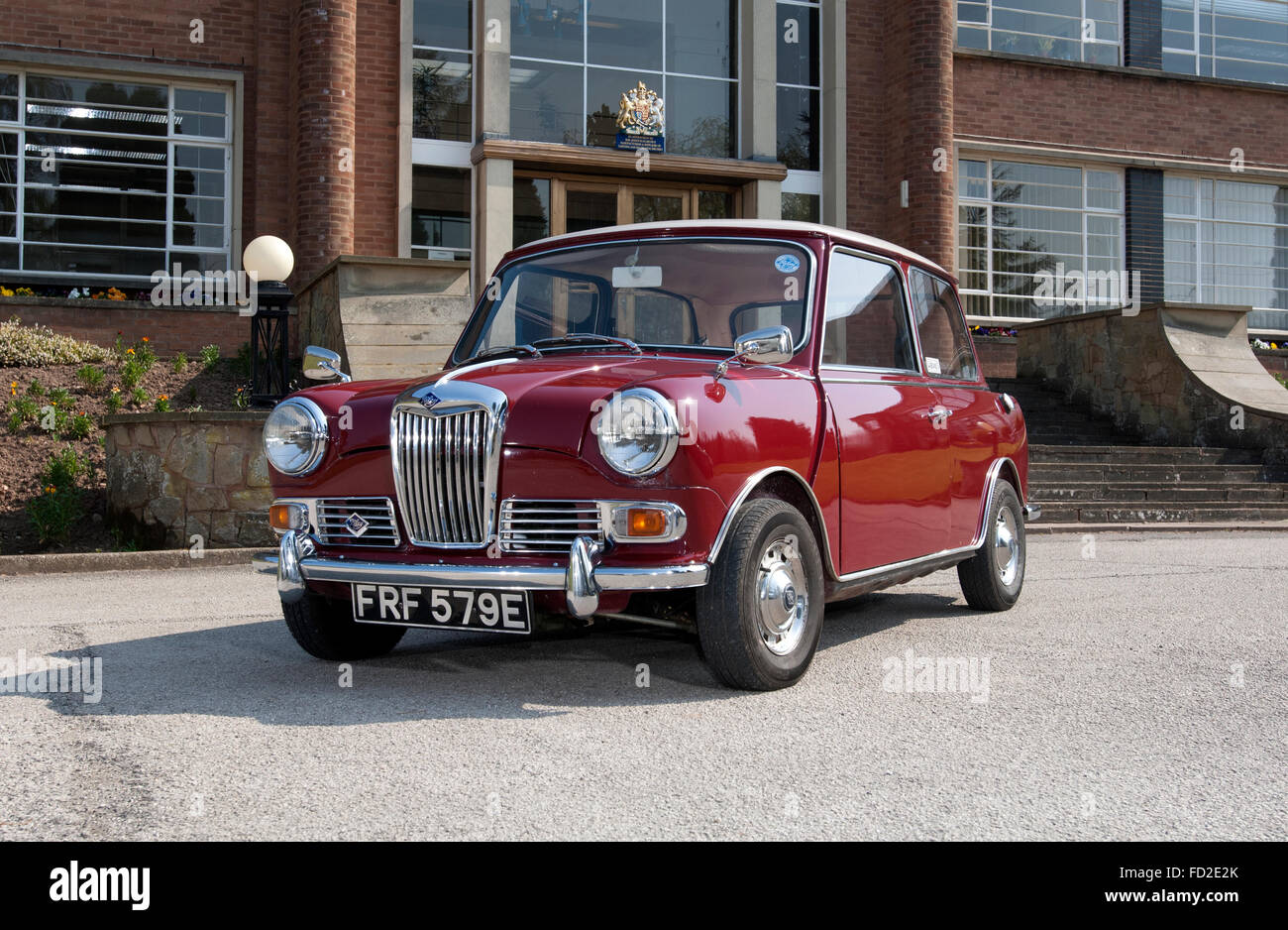 Riley Elf Mk3 - 1960 L'ingénierie badge Austin Mini berline basée Photo ...