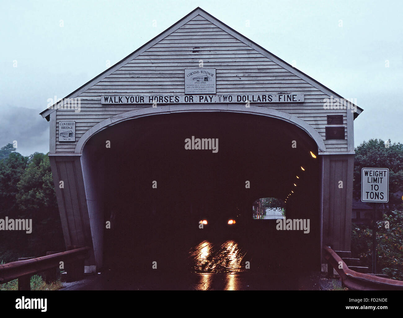 Pont couvert de cornish windsor Banque de photographies et d’images à ...