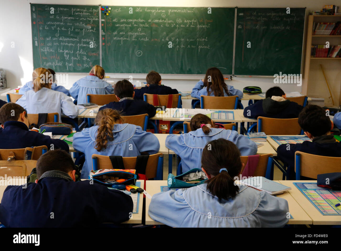 L'école catholique Banque de photographies et d’images à haute ...