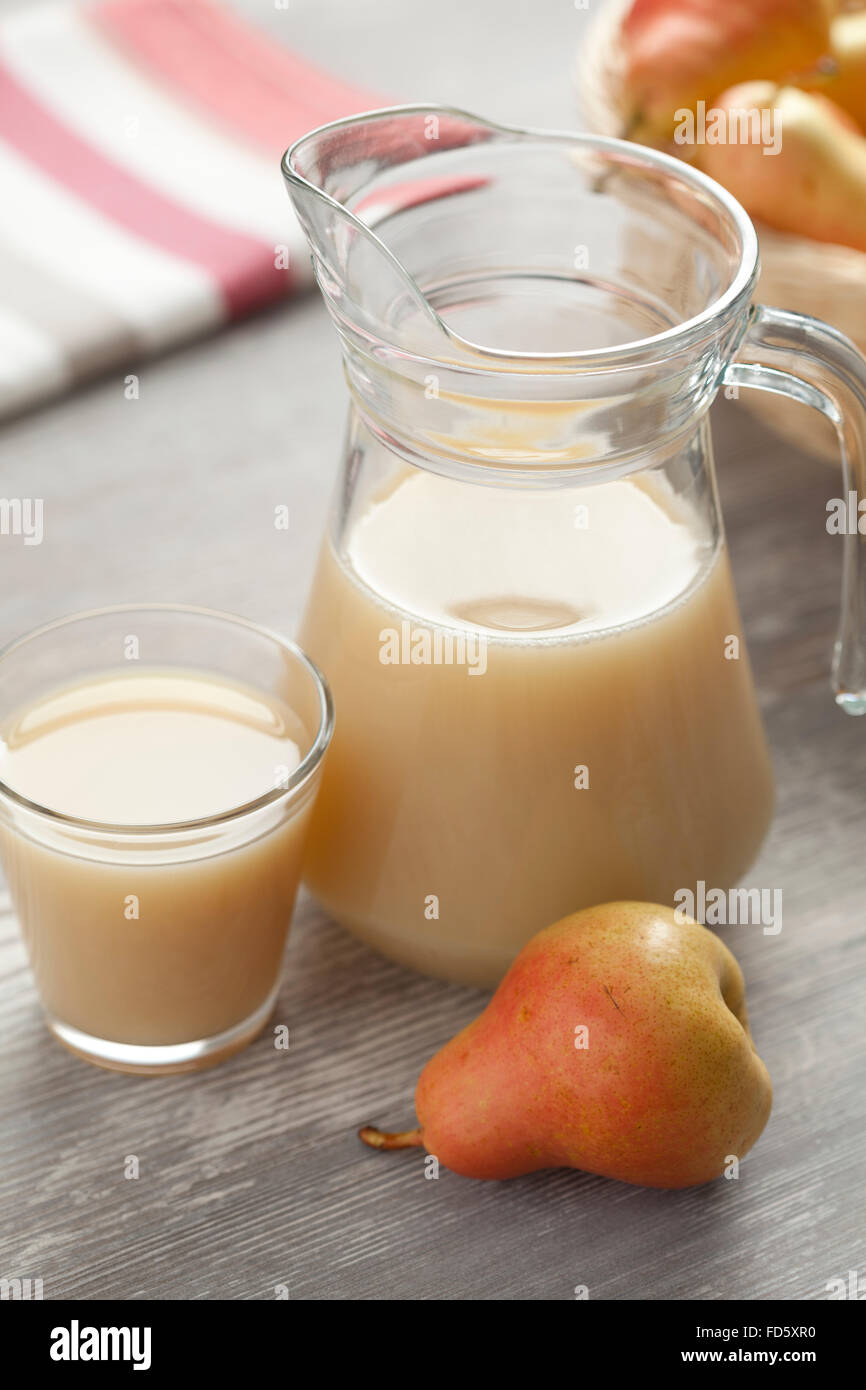 Pot de jus Banque de photographies et d’images à haute résolution - Alamy