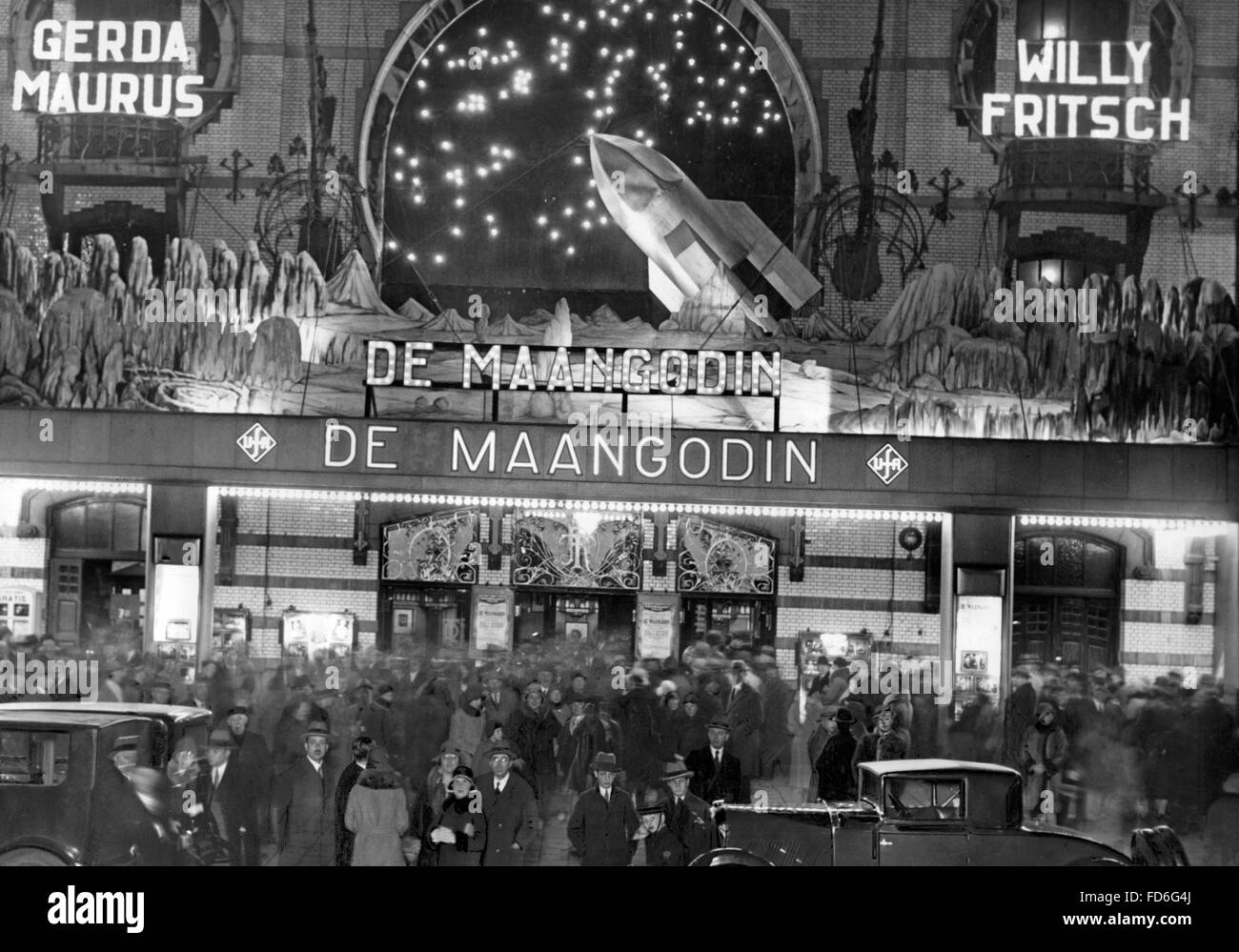 Femme dans la lune fritz lang Banque de photographies et d’images à haute résolution - Alamy